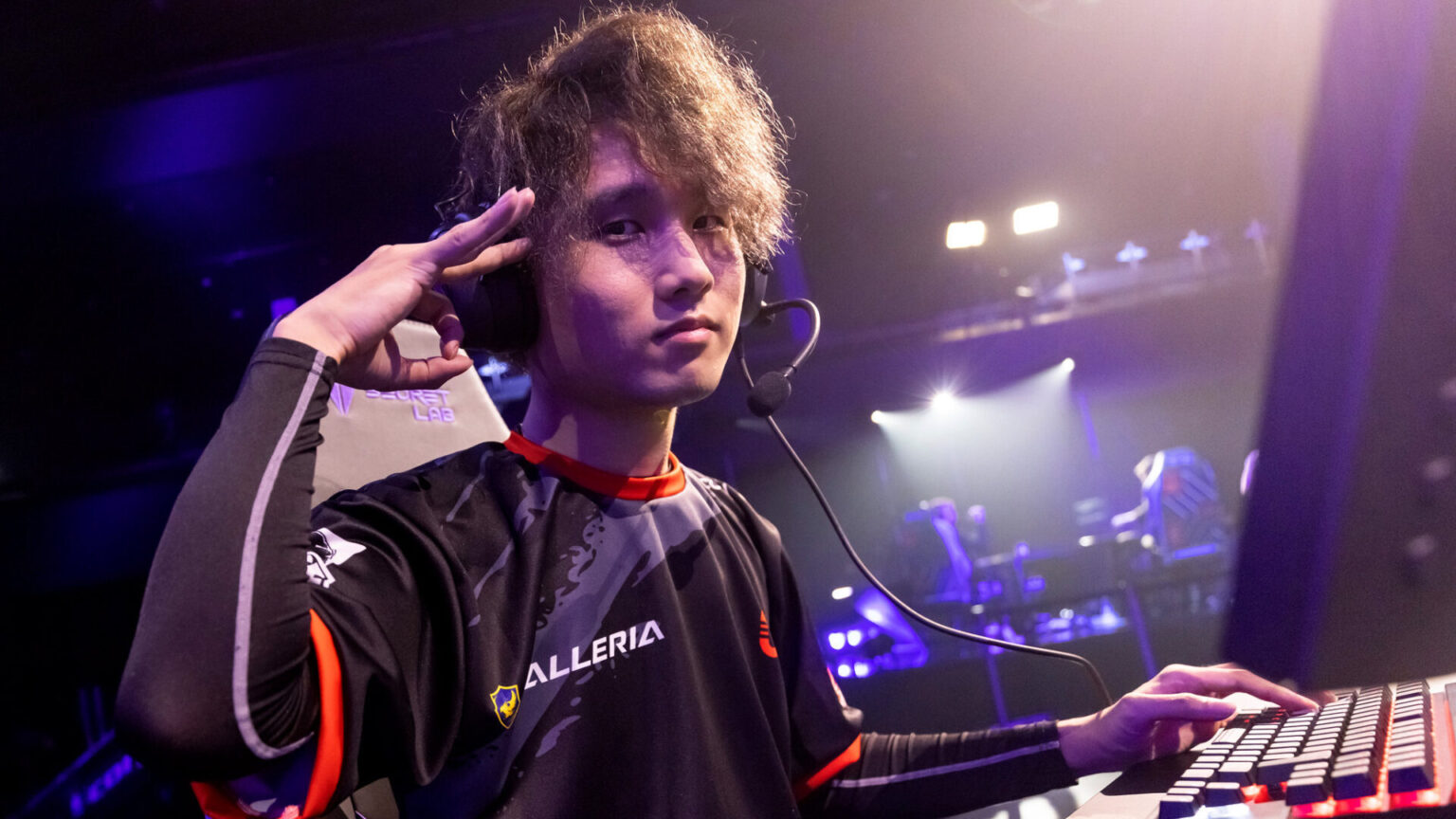 ade(アデ)の感度設定・使用デバイスとは？マウス・キーボード・モニターを紹介 | Better Buy