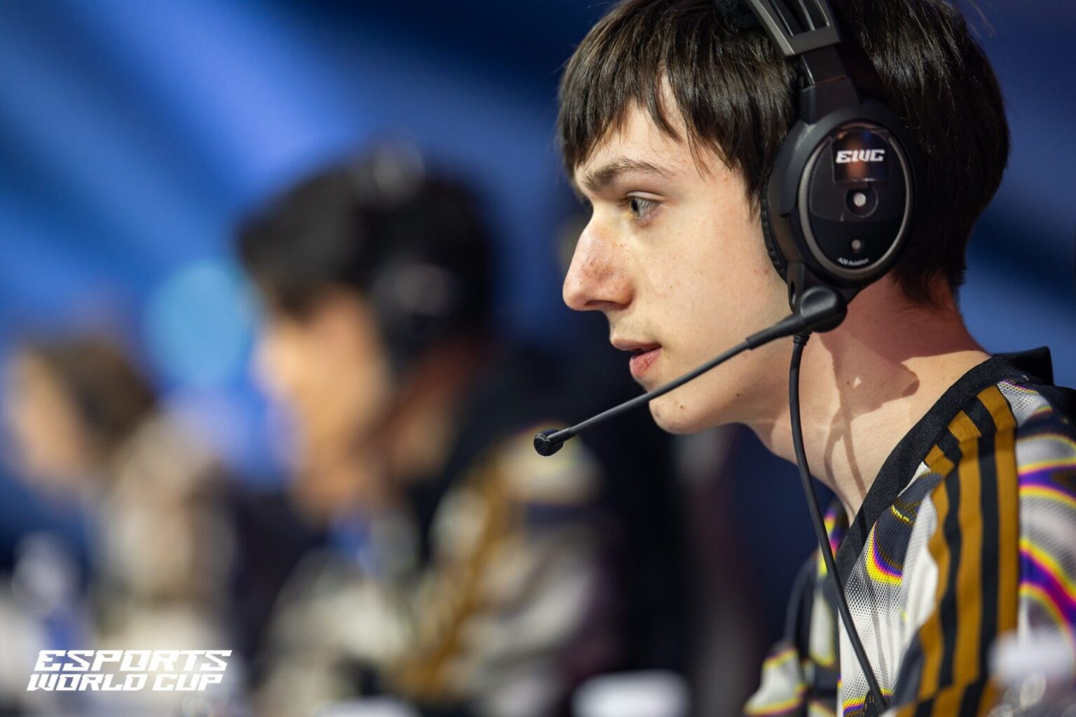 【FORTNITE】Peterbot(ピーターボット)の感度設定・使用デバイスとは？マウス・キーボードを紹介 | Better Buy