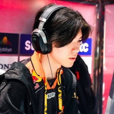 【APEX】Kernel garcia(カーネルガルシア)の感度設定・使用デバイスとは？コントローラー(PAD)を紹介 | Better Buy